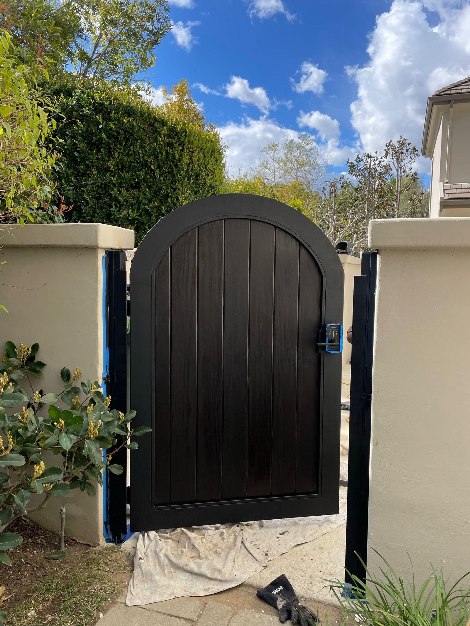 Top Gate Services in Los Angeles, CA | Installation & Repair